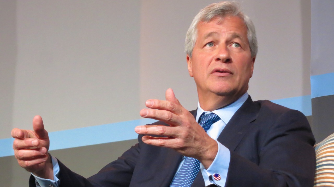 Dimon's 2026 warning: 3 shifts about to hit the economy hard