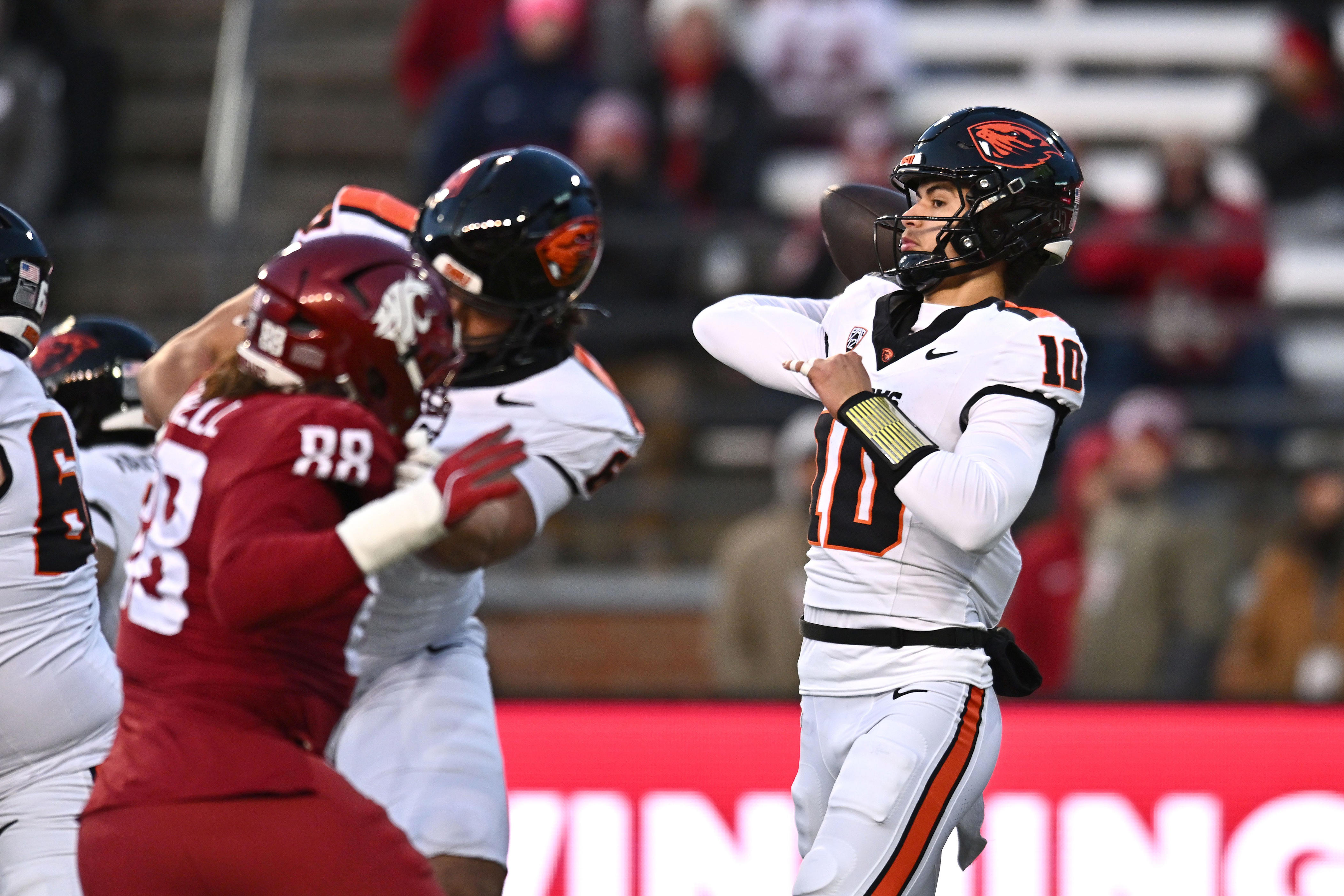 Auburn football signs Oregon State QB transfer Tristan Ti'a | Source