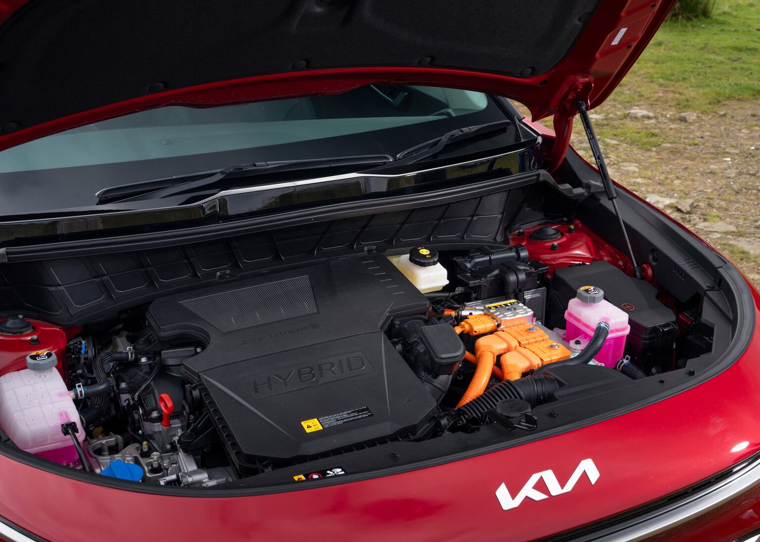 Hybrid powertrains continue to play 'a very important role' in the UK ...