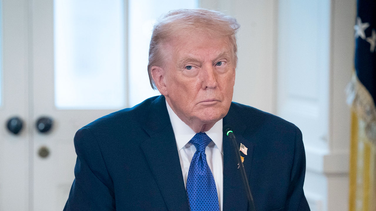 Key Republicans flip, kill effort to restrain Trump's policing power ...