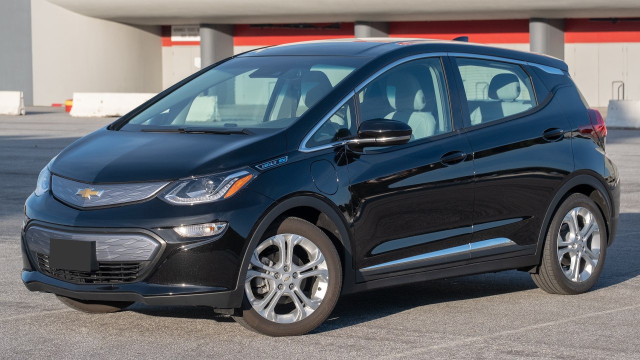 Carmakers scramble as EV recall numbers hit new highs