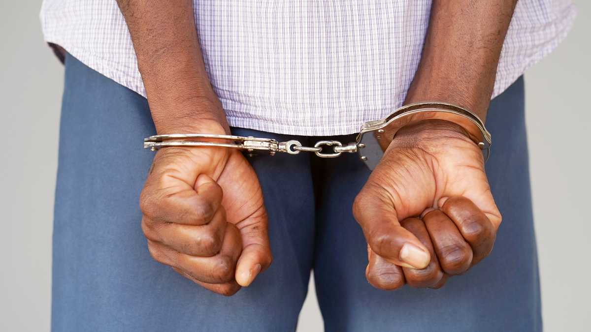 I introduced my boyfriend to my family — he reported my father to law ...