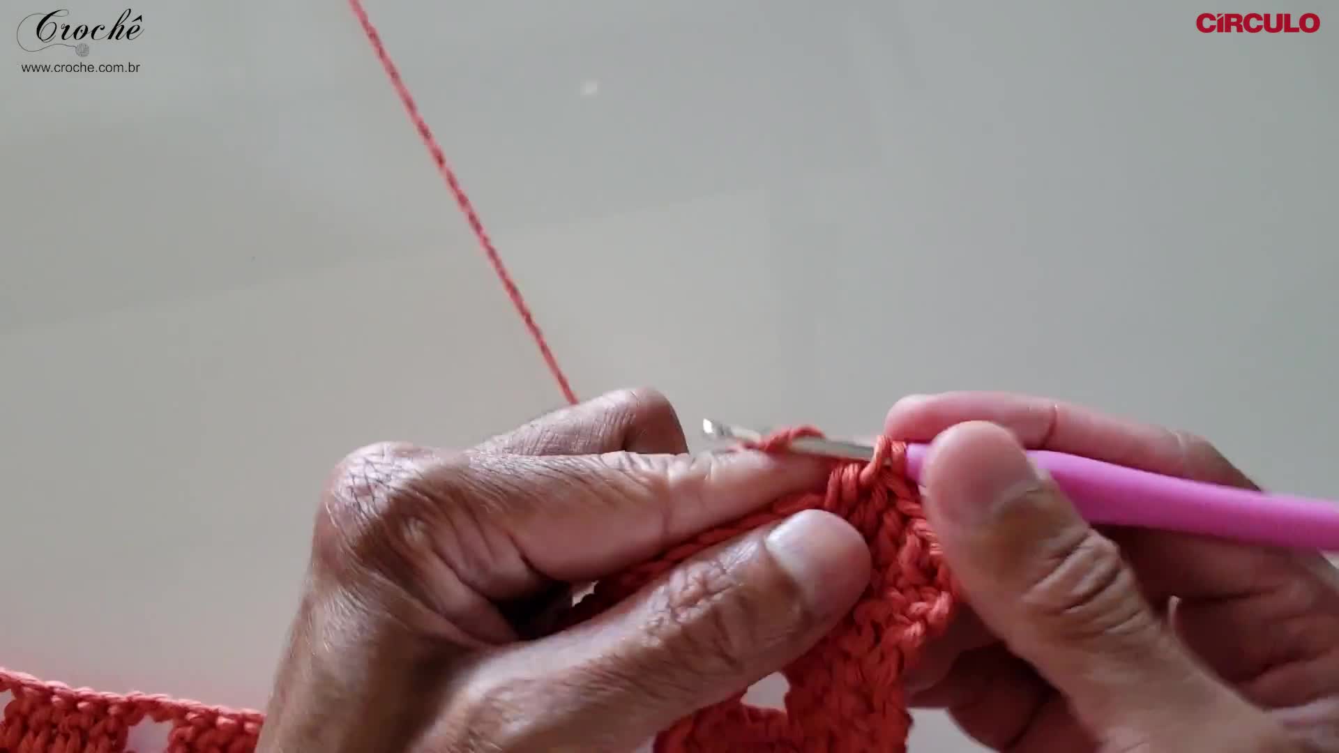 Passadeira de crochê coração com laço | Parte 2/2 | Gráfico e passo a passo