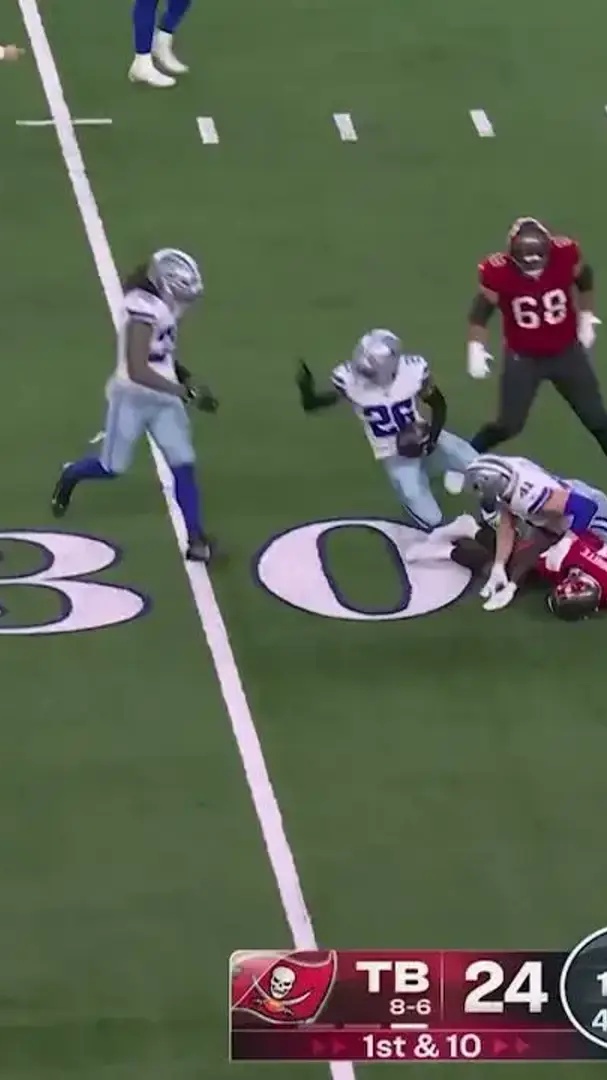 Daron Bland forces turnover vs Buccaneers!