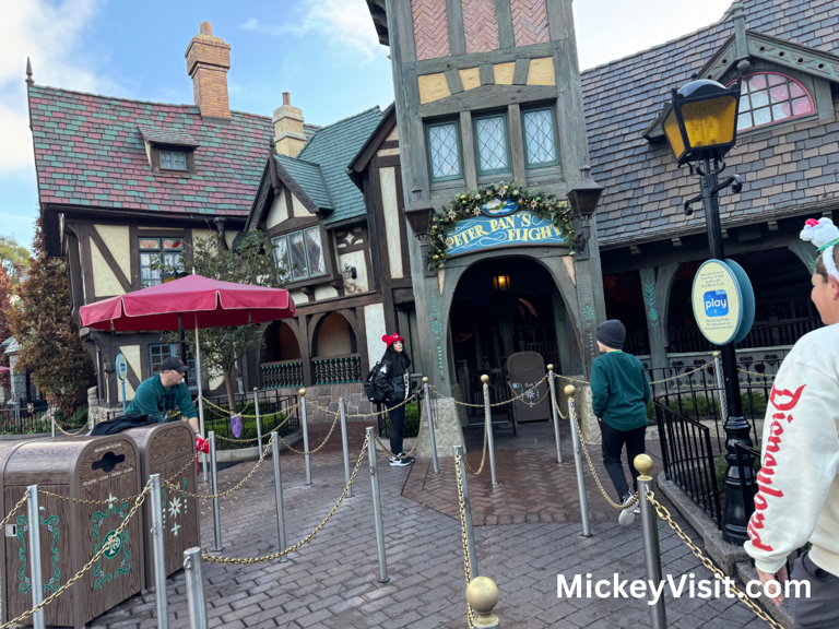 Disney removed a major advantage at Disneyland rope drop