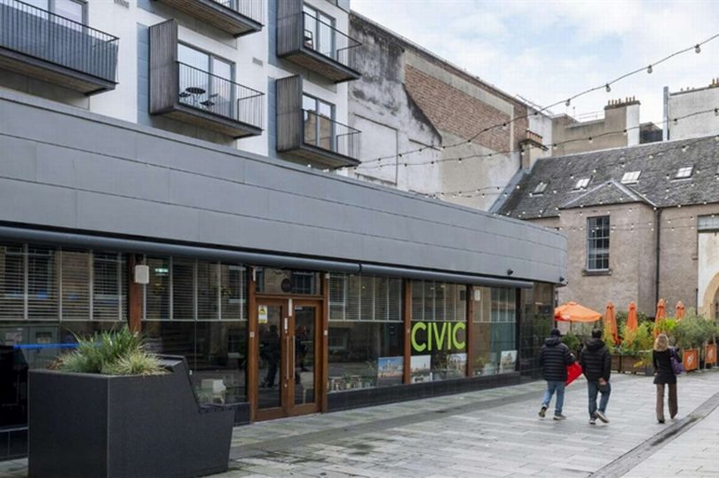 Former Gin71 with one of Glasgow 'best' courtyard seating hits the market