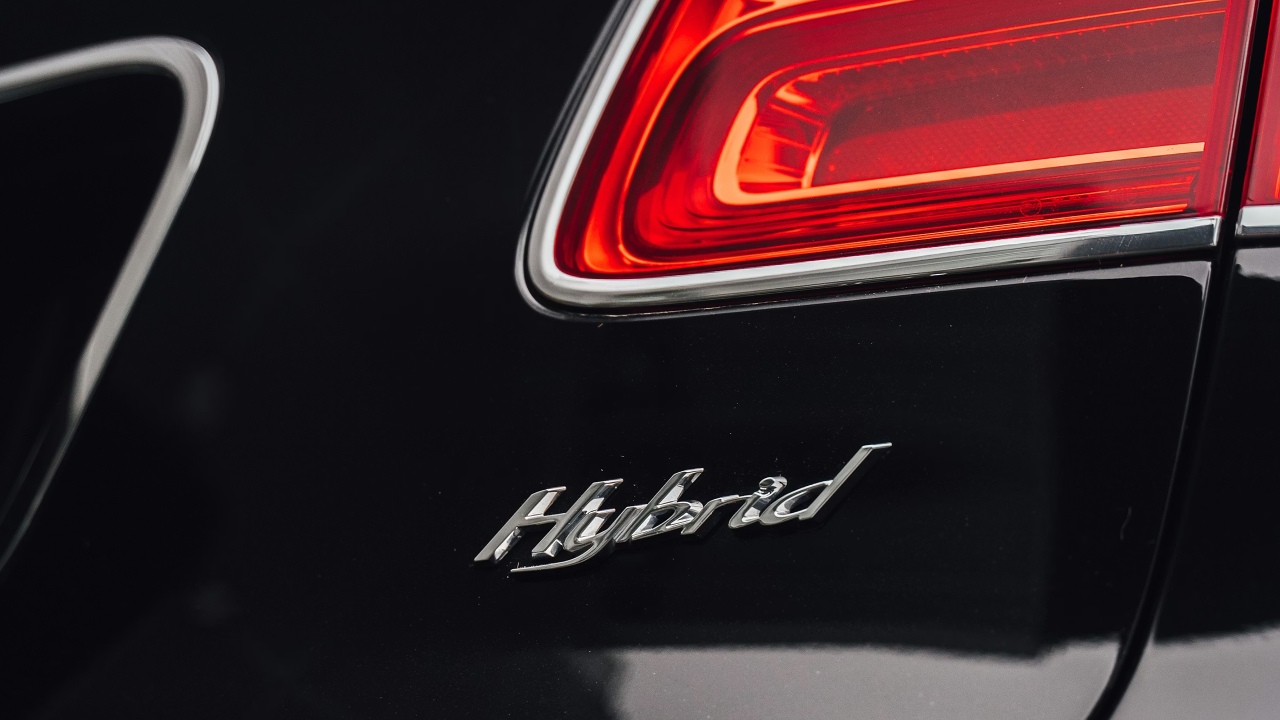 Why automakers are quietly shifting back to hybrids for 2026