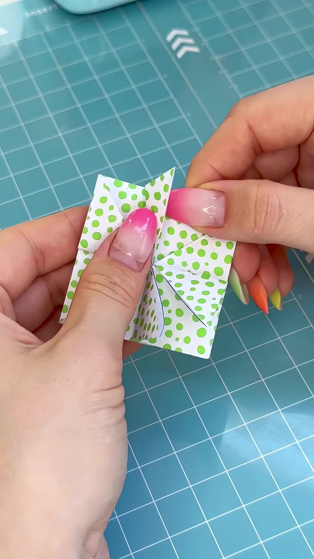How to make paper frogs 🐸