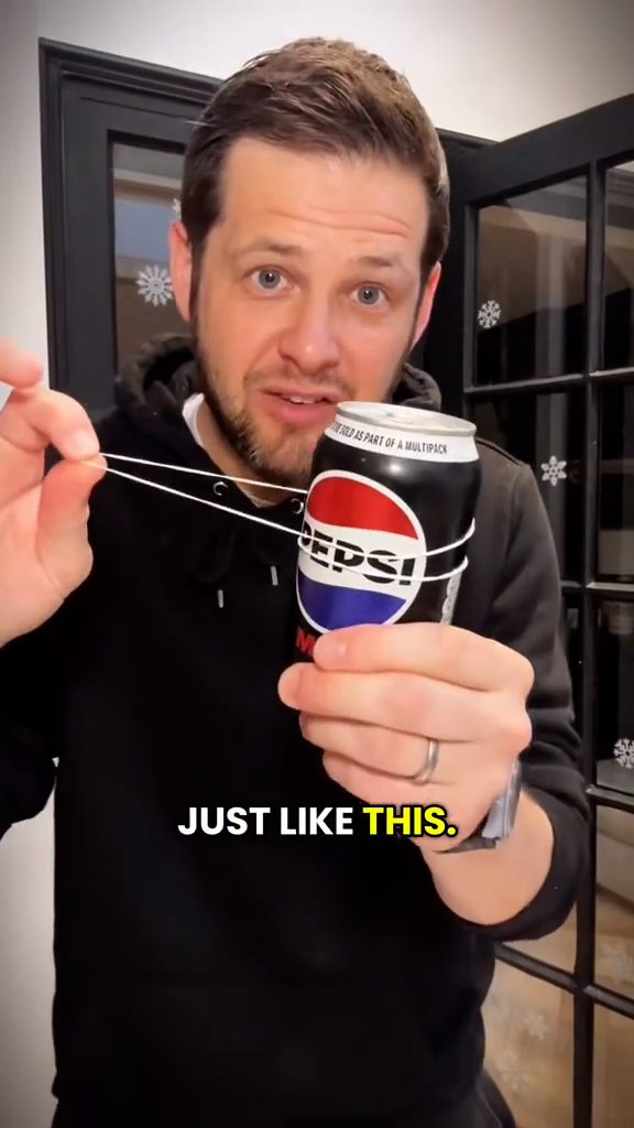 The rubber band melts through the can