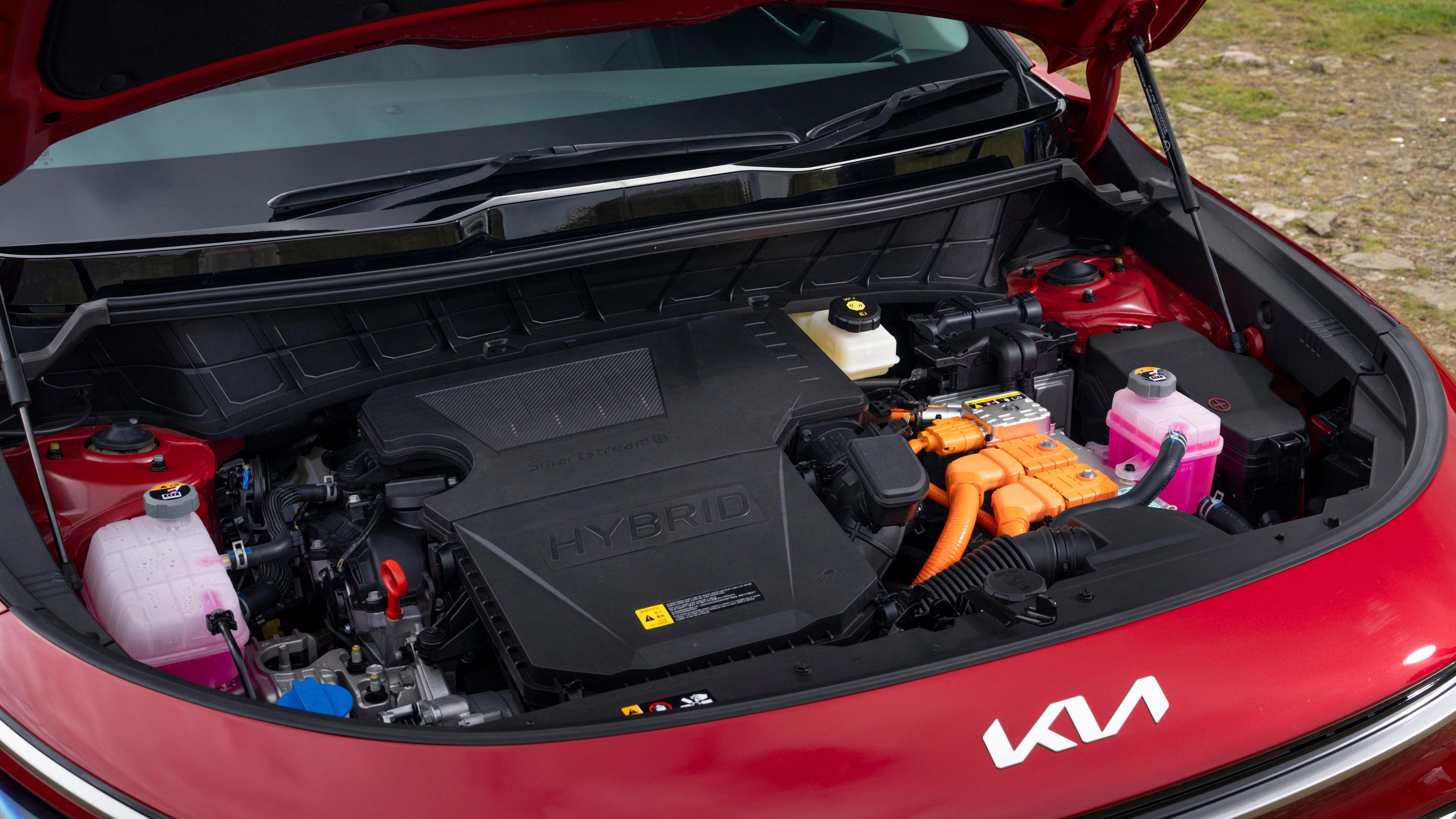 Hybrid powertrains continue to play 'a very important role' in the UK ...