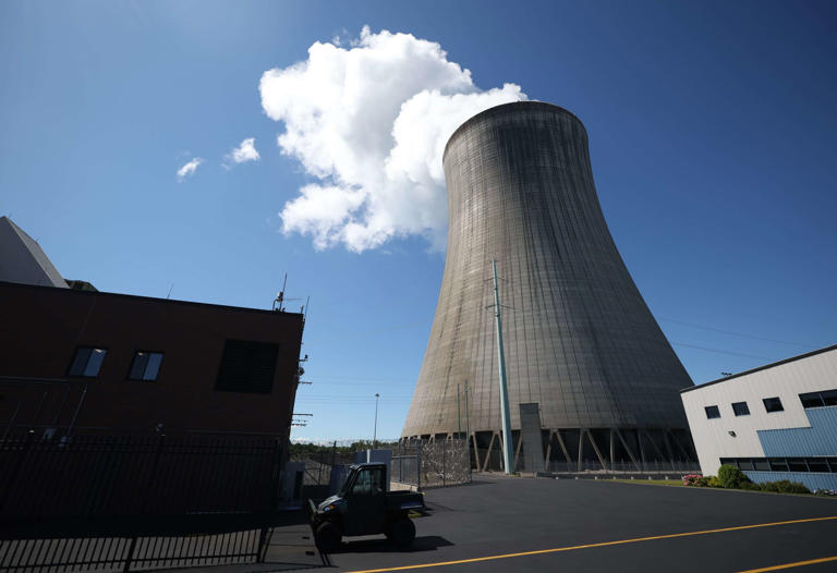 Hochul ratchets up NY’s nuclear plans, aims to lead US in building new ...