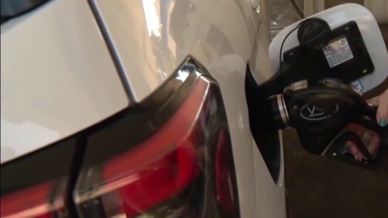 Falling gas prices in the Tampa Bay area