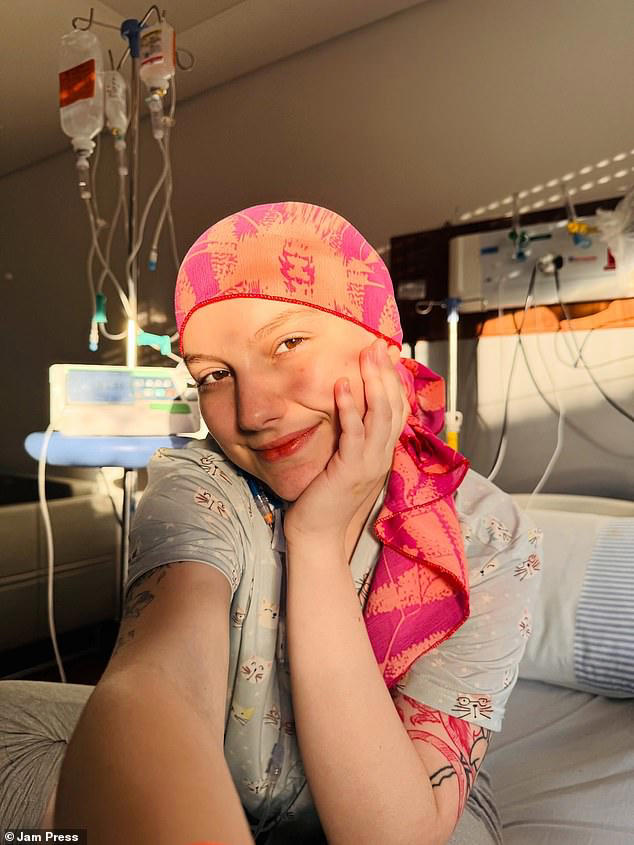 Teen influencer dies after writing heartbreaking letter to baby son