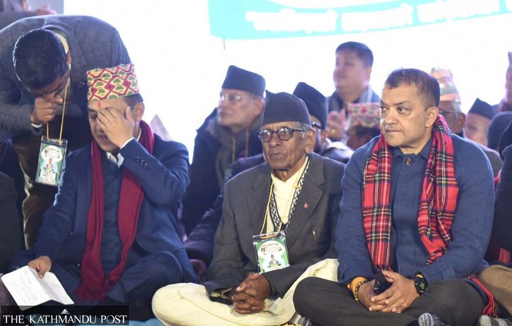 Congress special convention extended to Tuesday as leadership selection ...