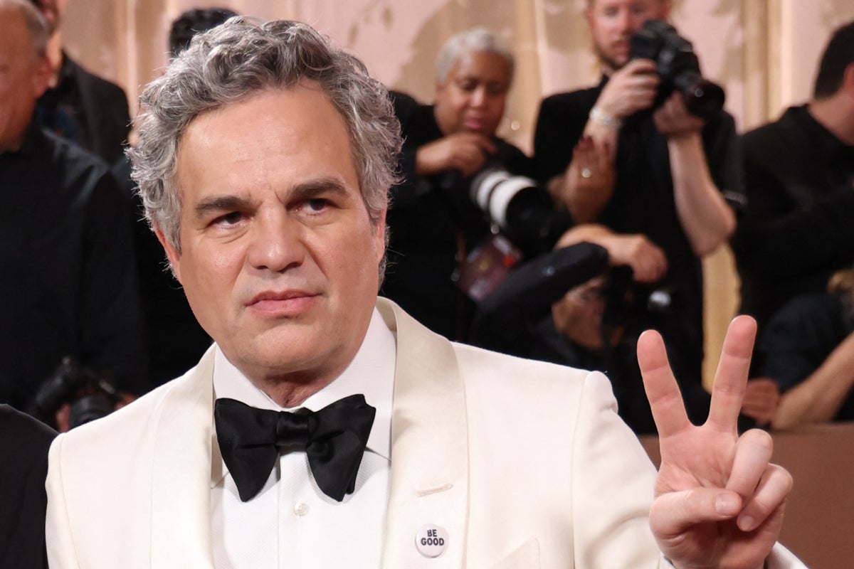 Mark Ruffalo blasts Trump as 'worst human being' at Golden Globes