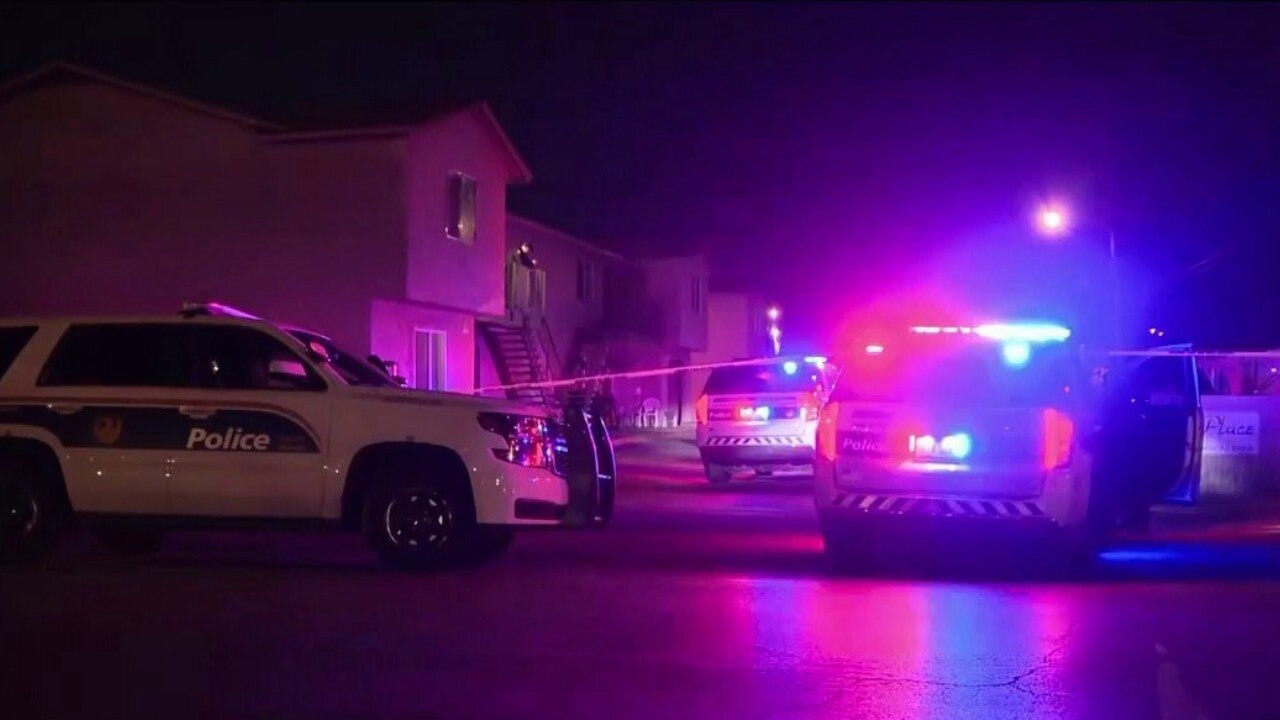 Man detained in deadly Phoenix stabbing