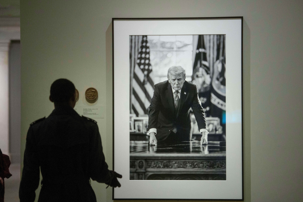 Smithsonian strips mention of Trump’s impeachments in new portrait display