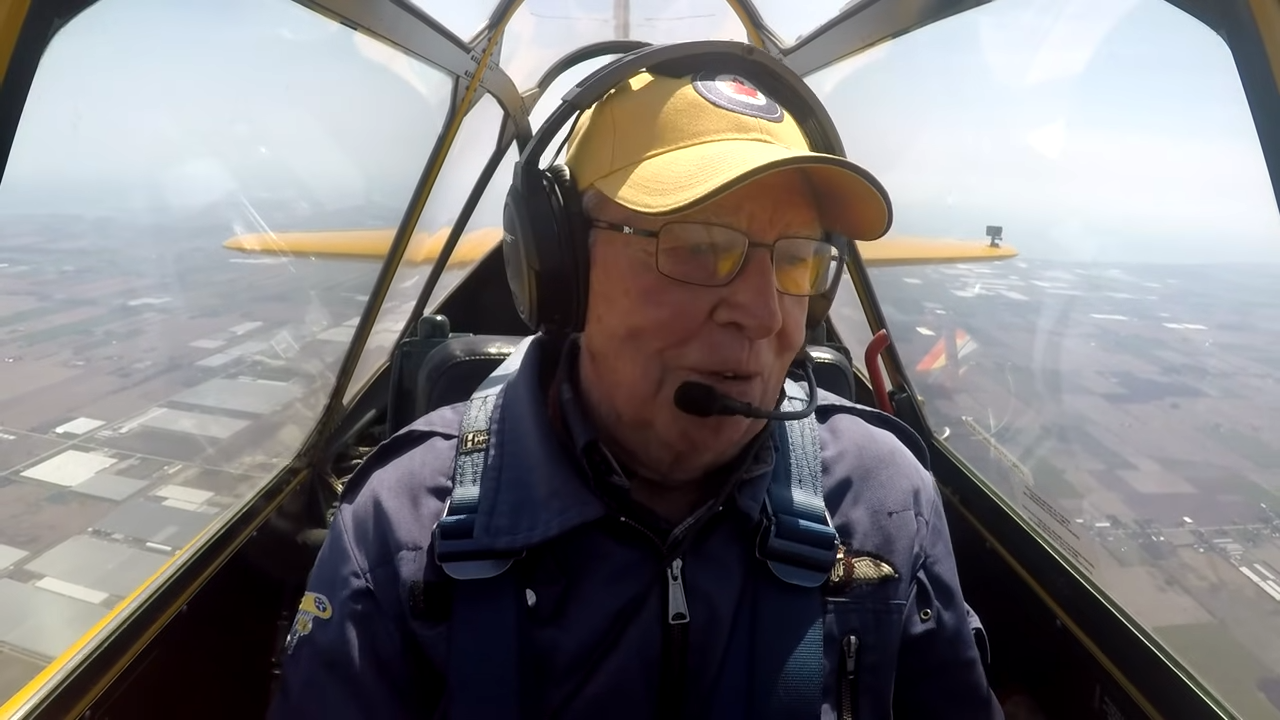 Watch a 90-year-old pilot spin a warplane and drop fast