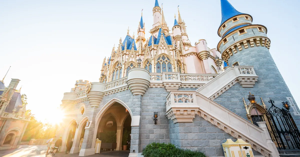 The best and worst times to visit Disney World in 2026