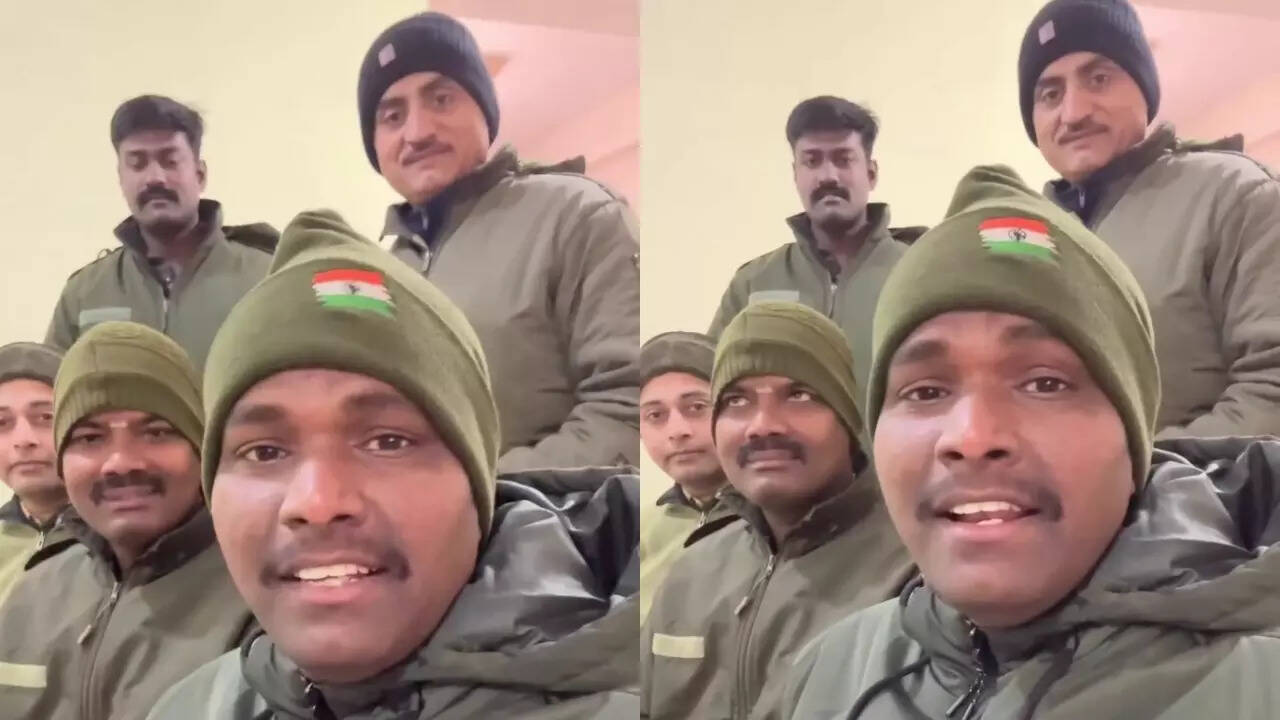 Indian soldier singing Border song 'Sandese Aate Hain' is winning ...