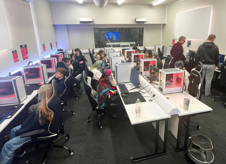 Former West Nottinghamshire College student’s game demo inspires ...