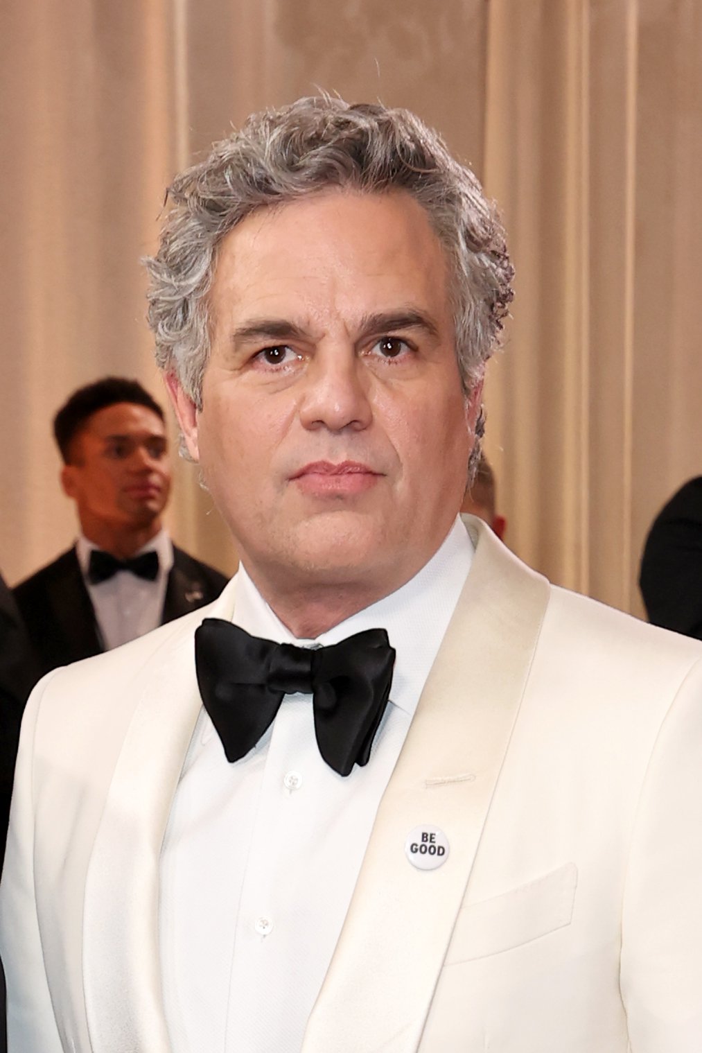 Mark Ruffalo blasts Trump on Golden Globes red carpet