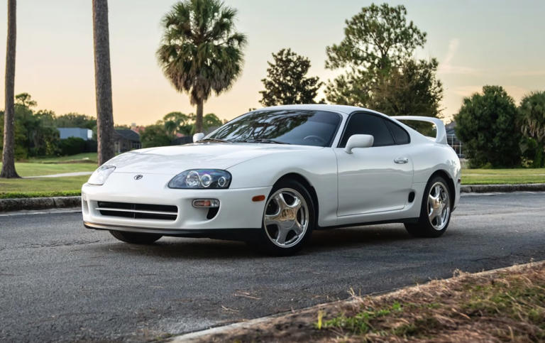Unmodified 1998 Toyota Supra sells for jaw-dropping $242,000