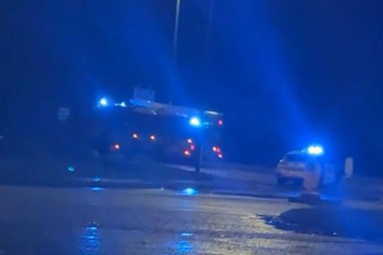 Major fire closes Anglesey car dealership until further notice