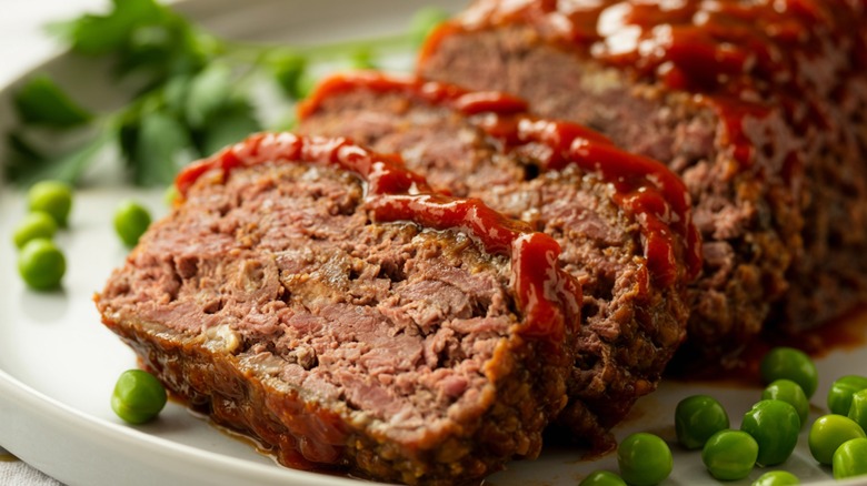 This chain restaurant serves up the best meatloaf, according to reviews