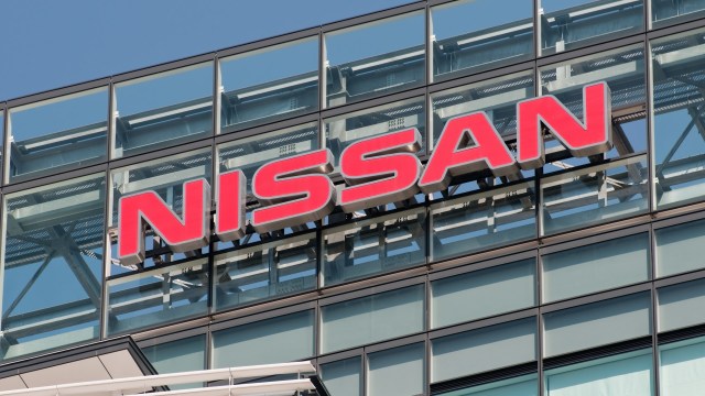 Nissan unveils sleek new EV model with impressive features: 'Looks darn ...