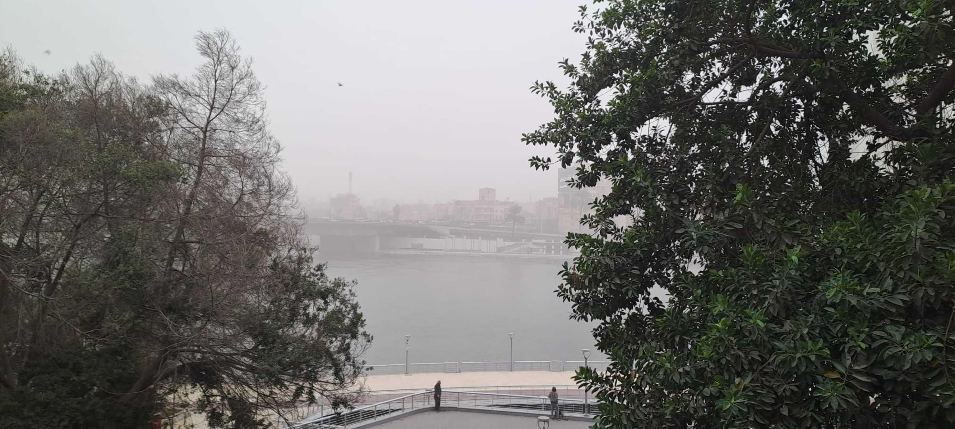 Tempesta di sabbia al Cairo, parzialmente interrotto il traffico aereo