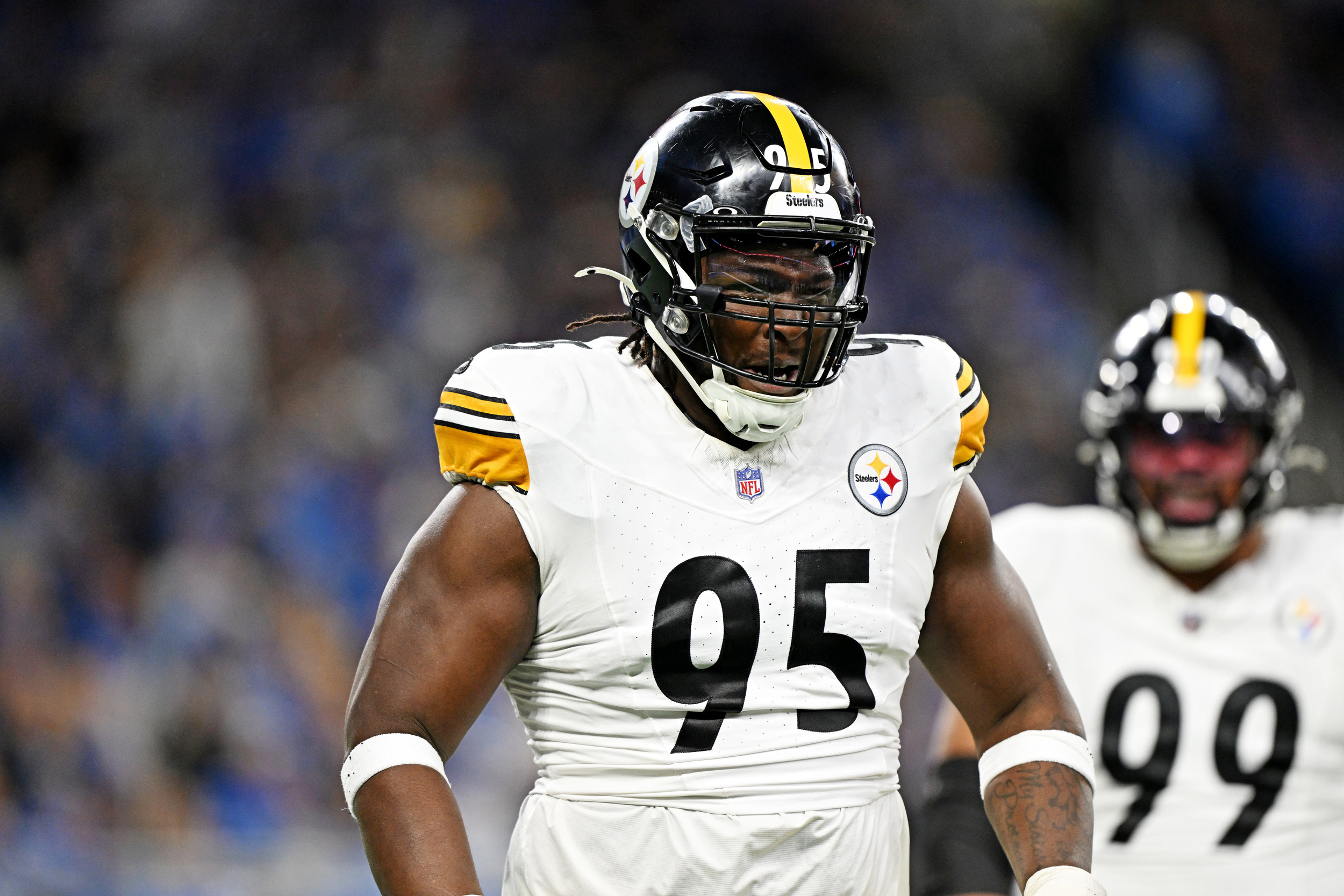 Steelers' Keeanu Benton discusses adaptable run defense during win ...
