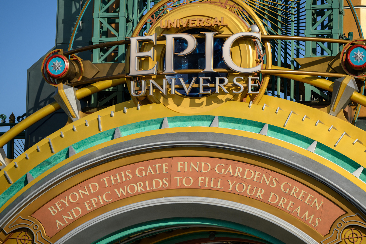 Family allegedly removed from Universal Studios after being accused of ...