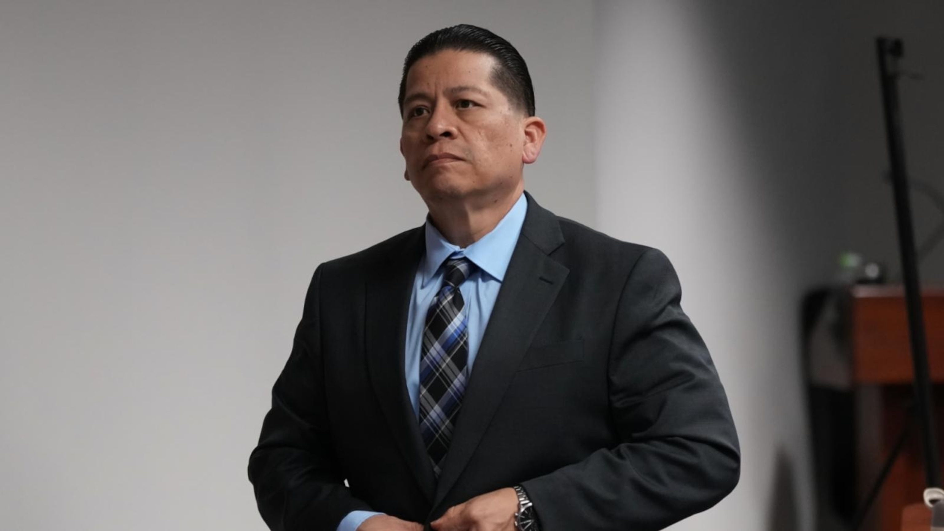 Trial of former Uvalde school police officer enters 2nd week