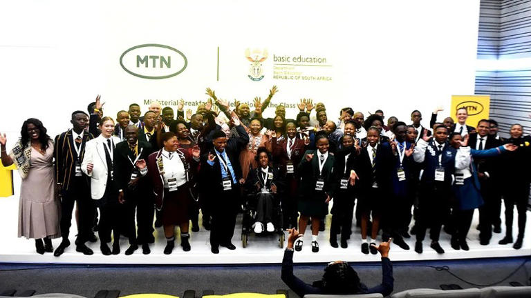 Record matric pass rate welcomed, but Naptosa flags cheating and ...