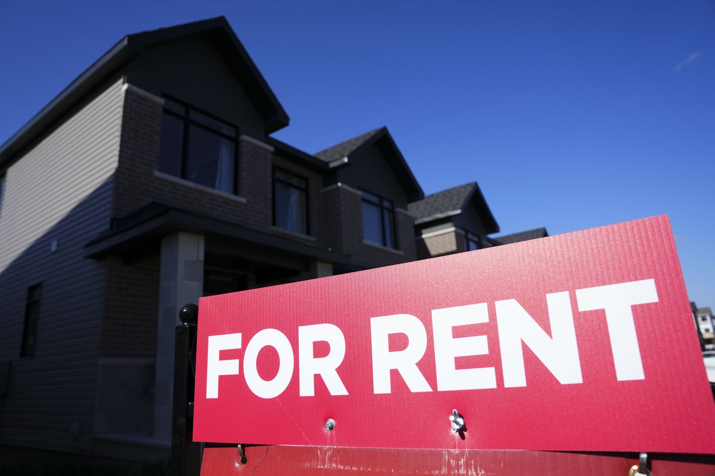 Average asking rents in Canada fell year-over-year every month of 2025 ...