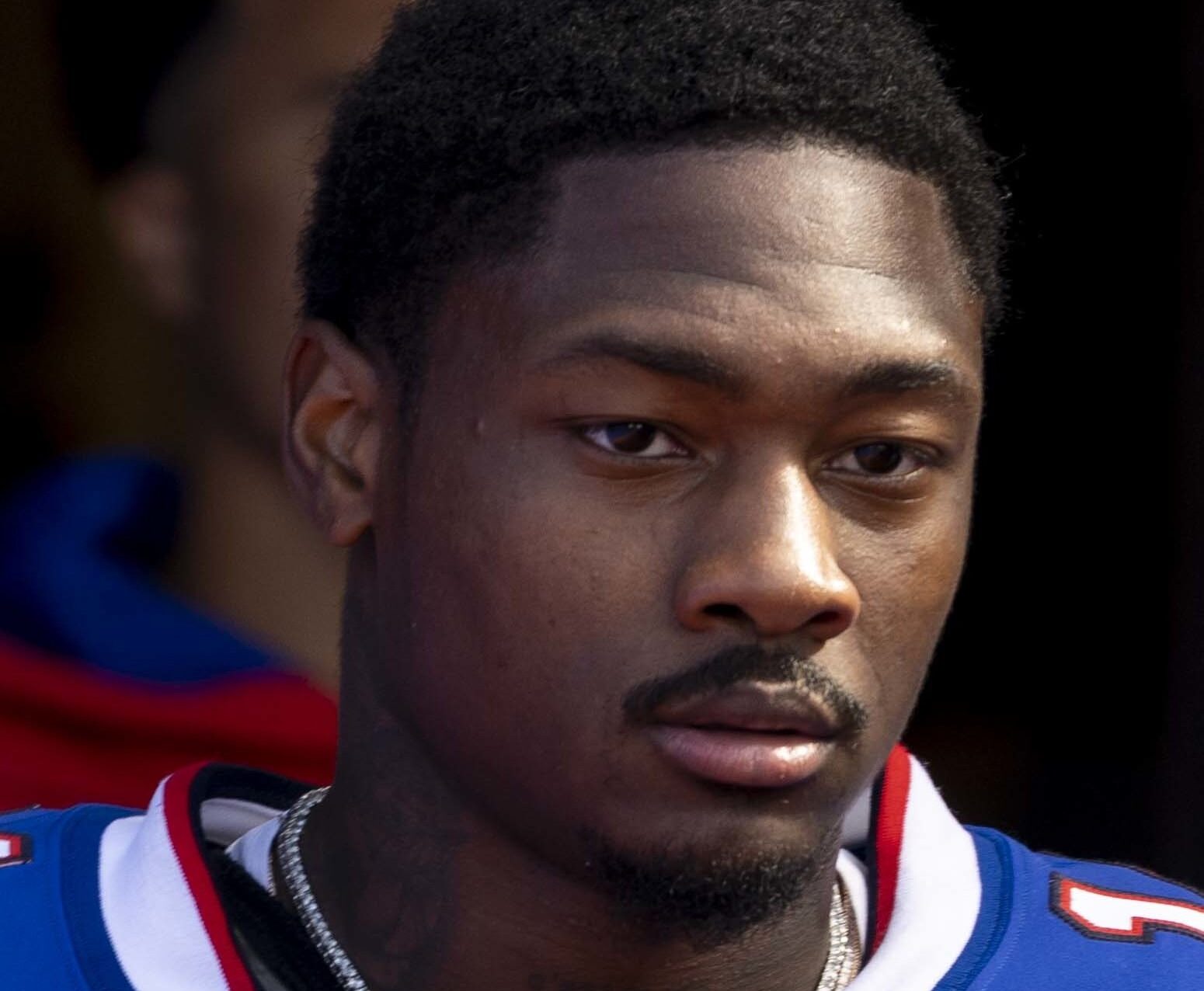 Stefon Diggs takes football field for first time since release by New ...