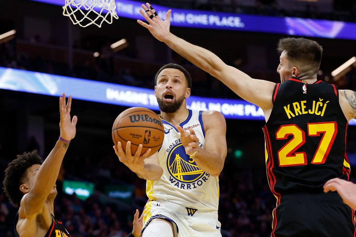 Stephen Curry’s historic night goes in vain as Warriors lose