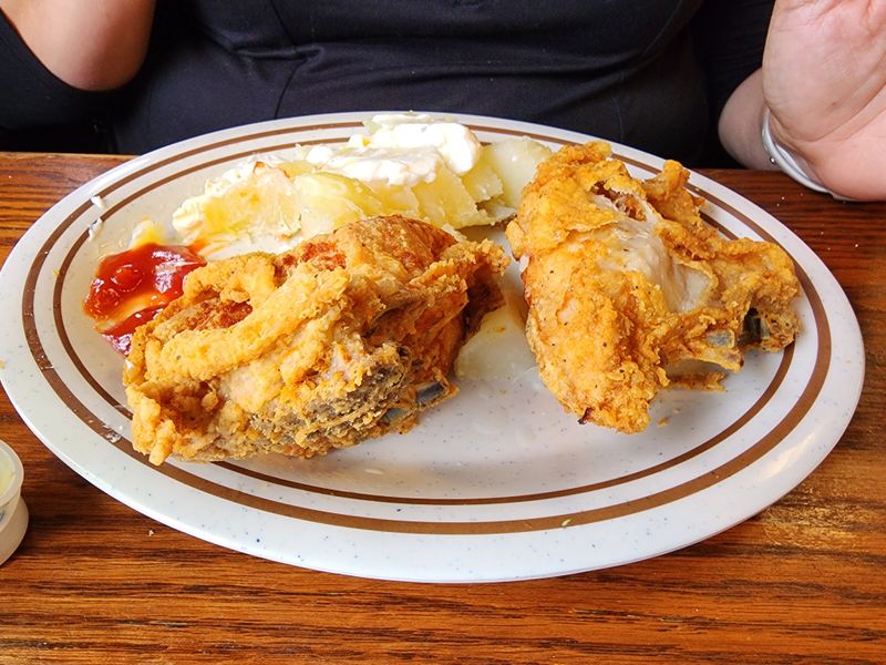 21 small-town diners across America serving country-fried chicken ...