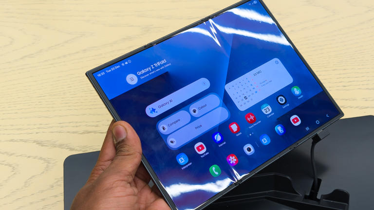 I only needed 30 minutes with the Galaxy Z Trifold to know it's a hit