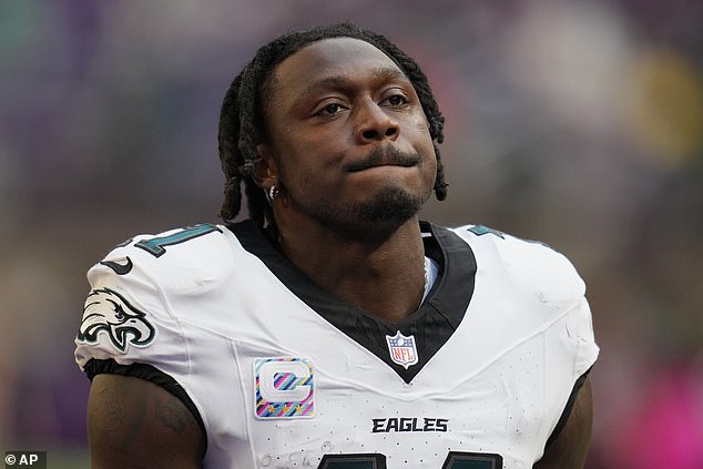 Michael Strahan destroys Eagles coach Nick Sirianni for angrily ...