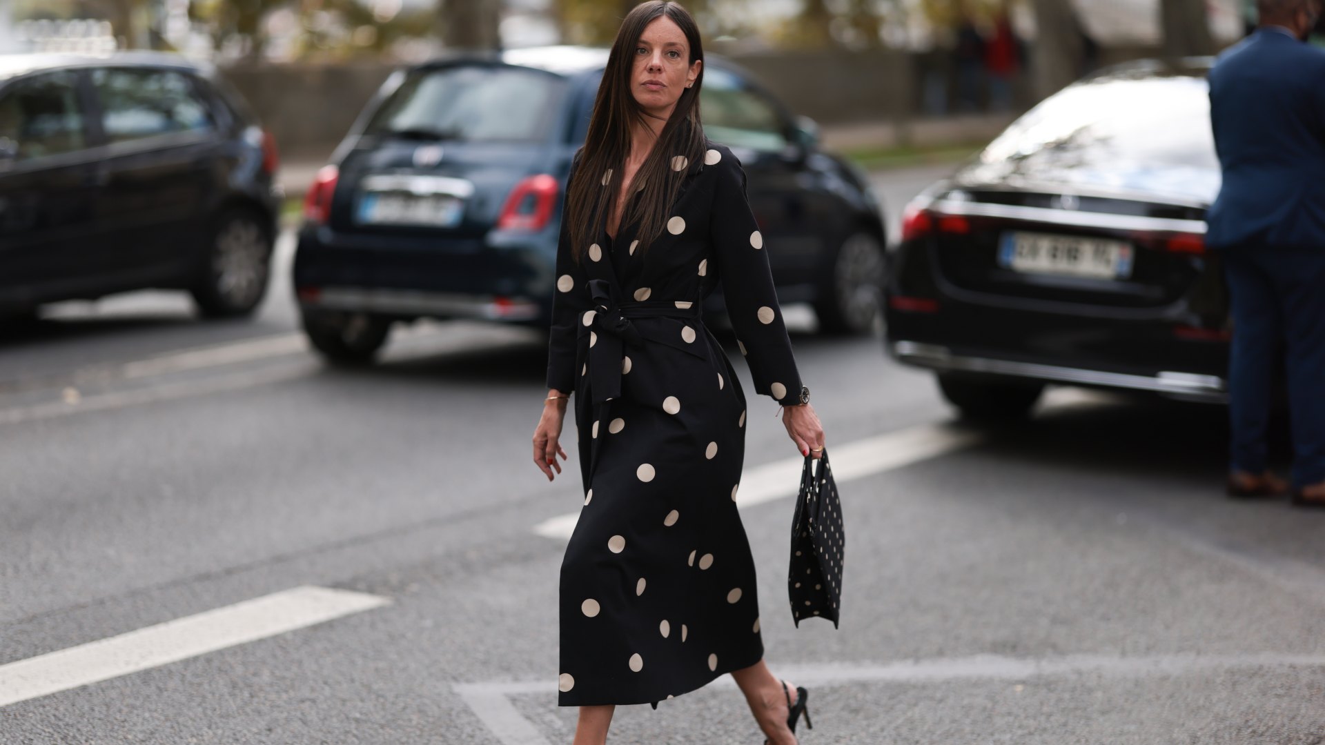17 belly-hiding winter dresses with built-in flattery