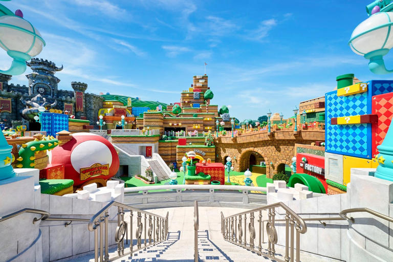 Family removed from theme park over shoplifting ‘misunderstanding’
