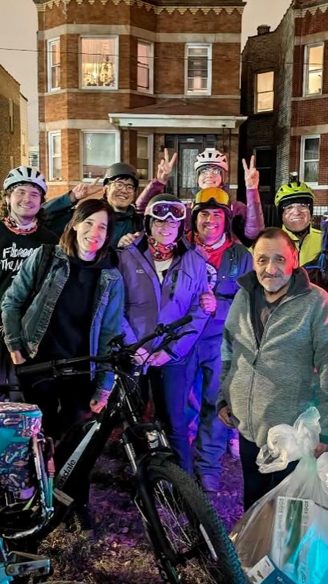 How cyclists are protecting their neighbors during ICE raids #GoodNewsOnly