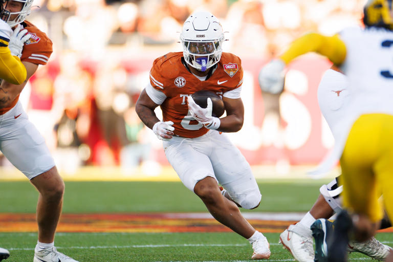 Why Texas transfer Christian Clark could be big part of South Carolina ...