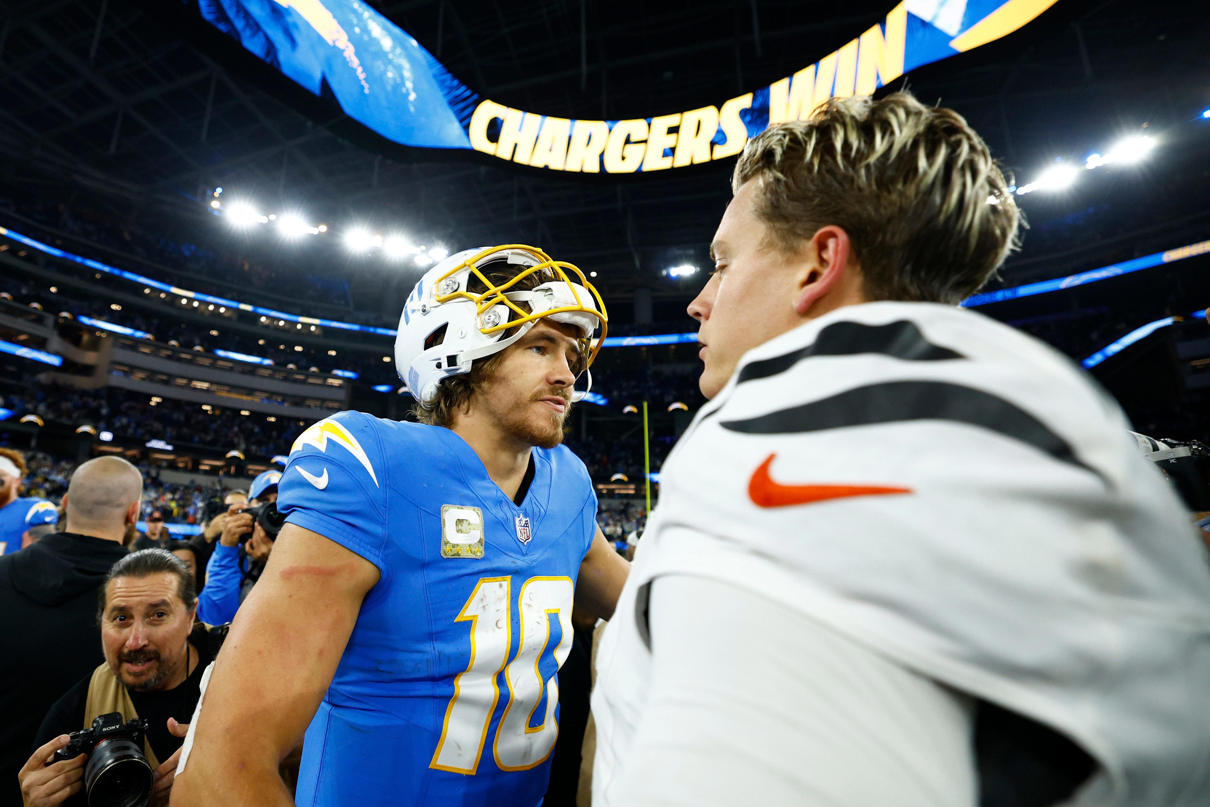 NFL fans don't want Joe Burrow and Justin Herbert compared ever again