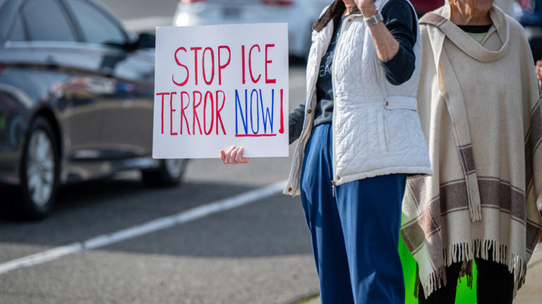Democratic and Republican-run states are locking ICE out of their ...