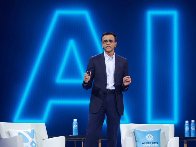 Bedeutet KI Weltuntergang oder Utopie? Der Snowflake-CEO hat eine ...