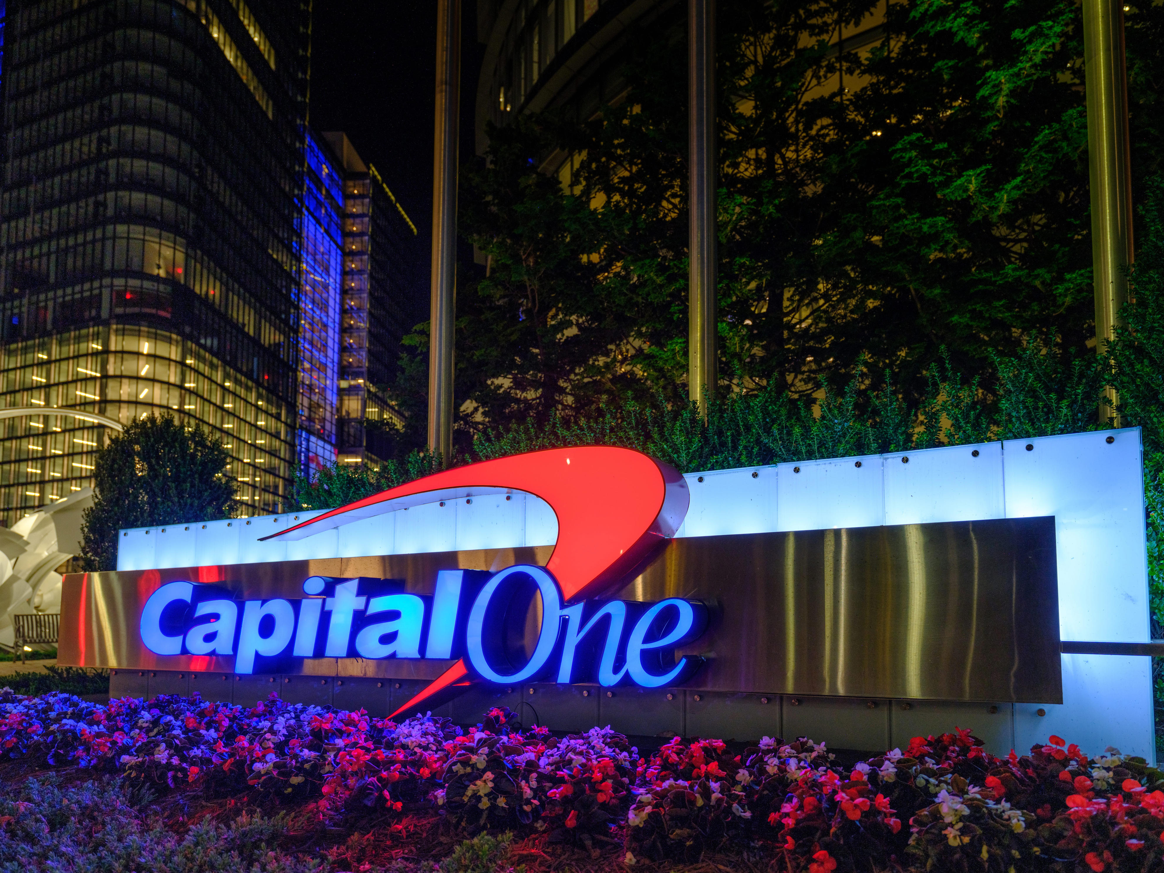 Why Trump's idea for a 10% cap on credit card rates could backfire ...