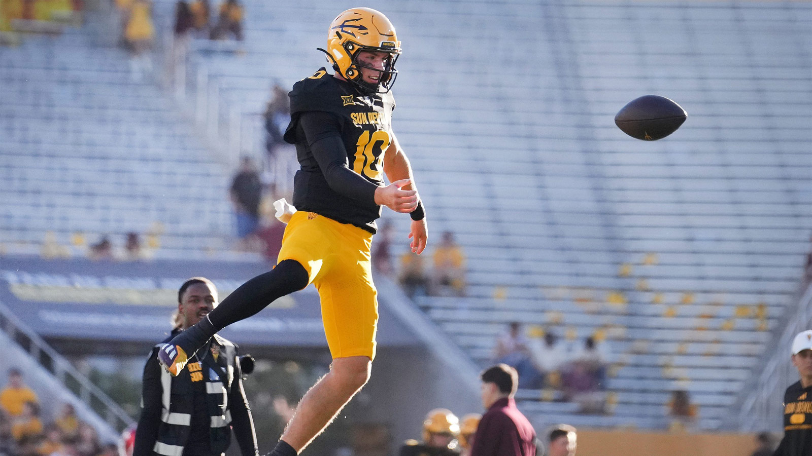 Tennessee football rumors: Volunteers not giving up on Sam Leavitt ...